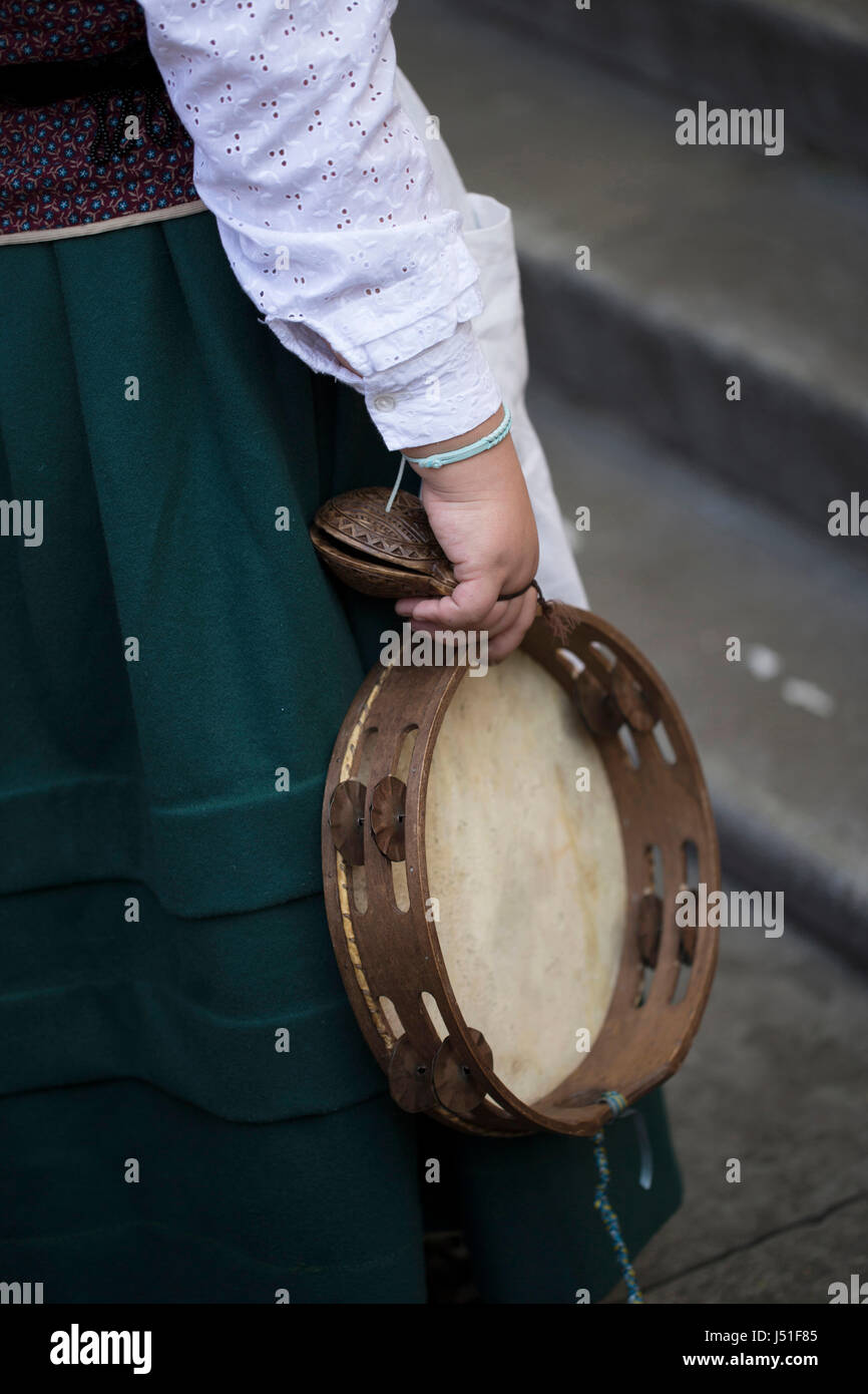 Castanet hi-res stock photography and images - Alamy