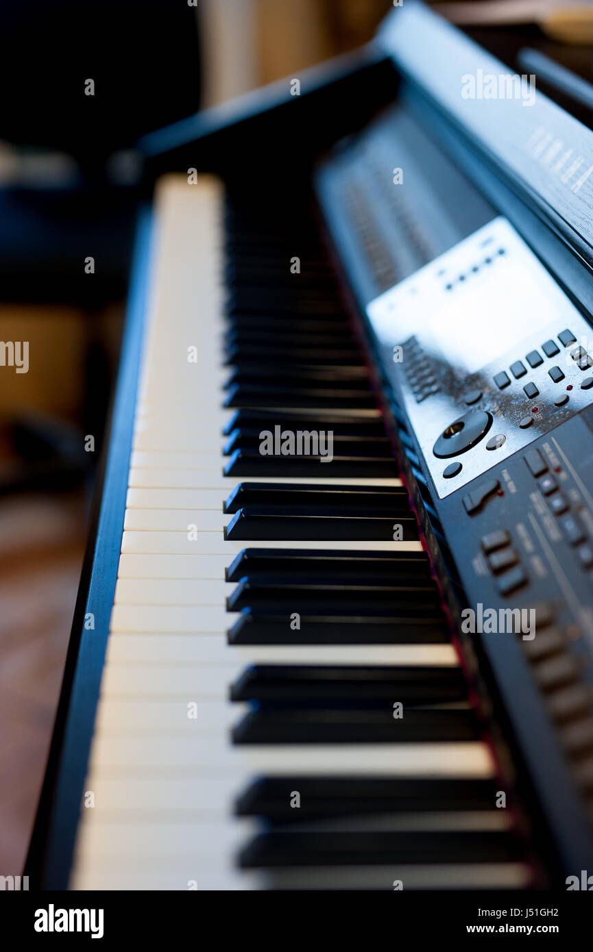Electronic piano keyboard Stock Photo - Alamy