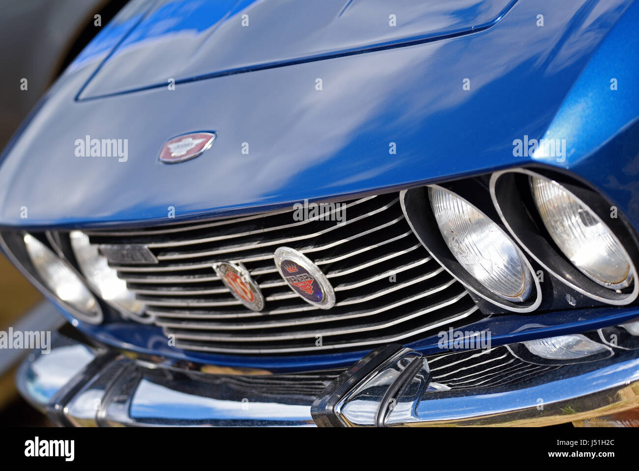 Jensen Interceptor III car front with badge and grill Stock Photo - Alamy