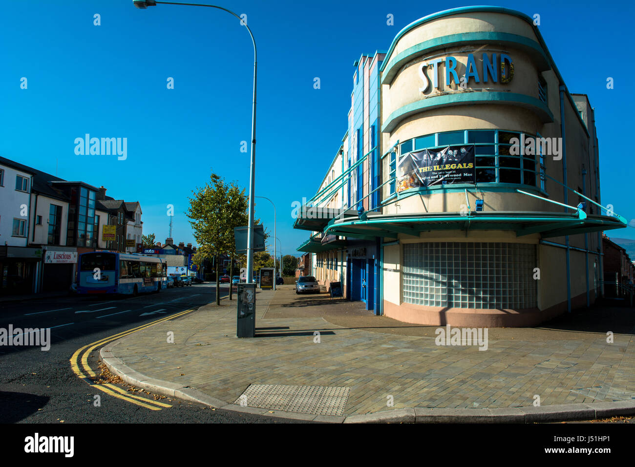 Strand arts centre belfast hi-res stock photography and images - Alamy