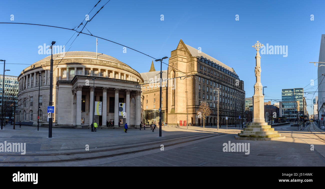 Exterior view of the curved building of the central library of ...