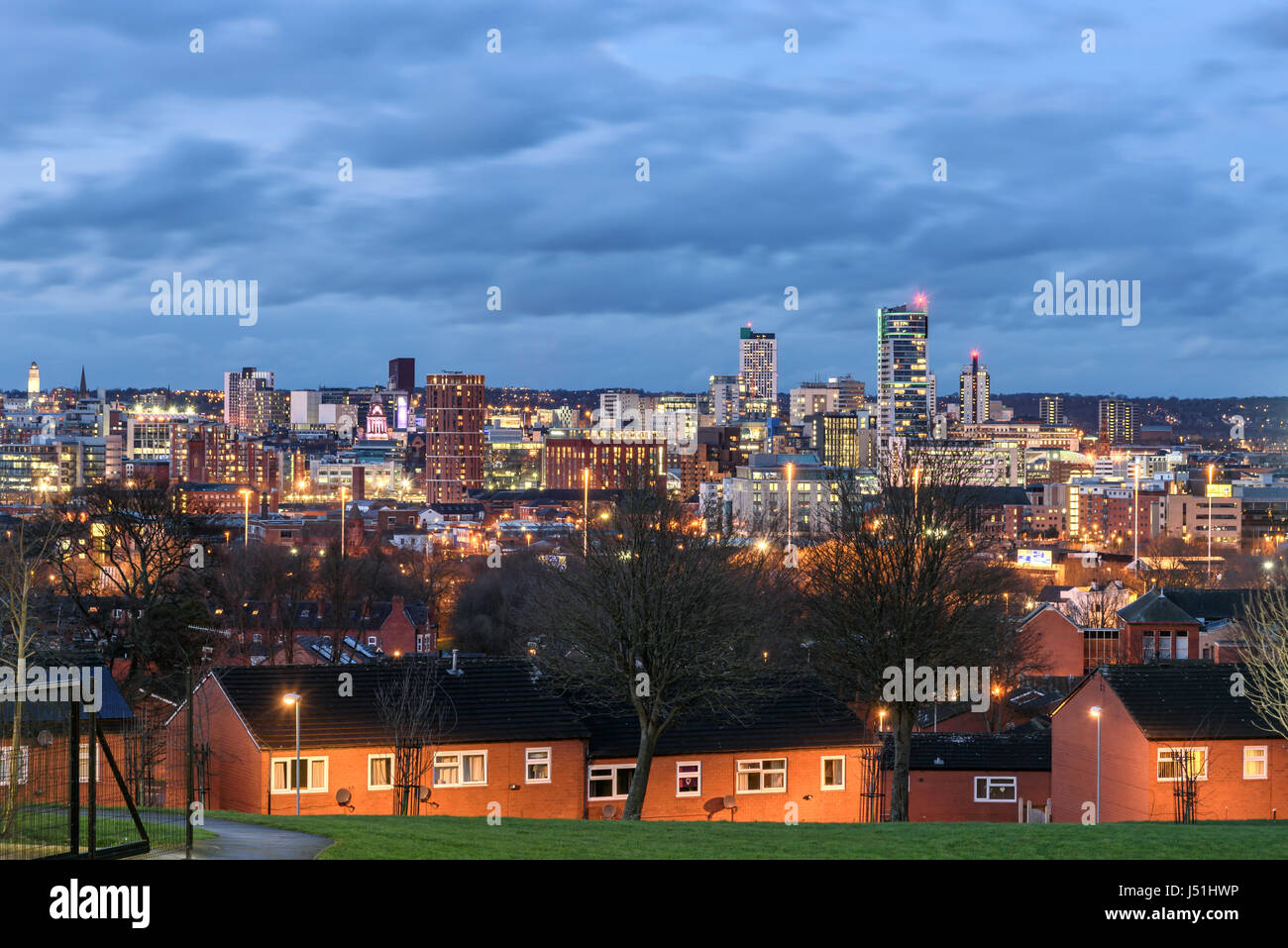Leeds skyline panorama hi-res stock photography and images - Alamy