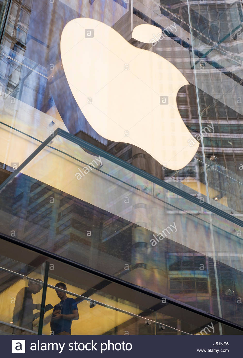 Apple Logo Central High Resolution Stock Photography and Images - Alamy
