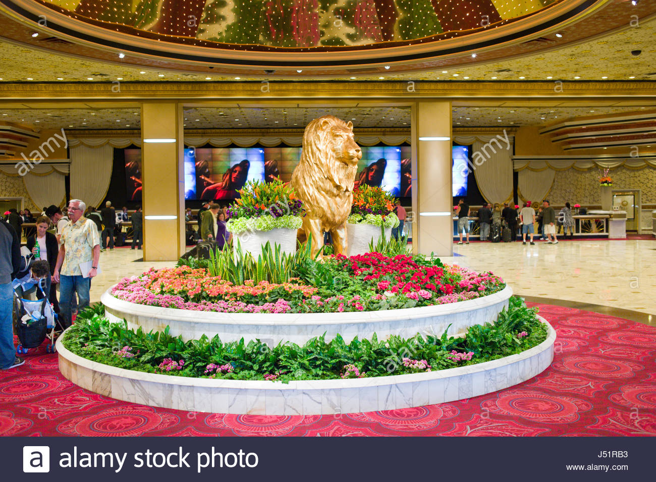 Mgm Lion Entrance Mgm Hotel High Resolution Stock Photography and Images - Alamy