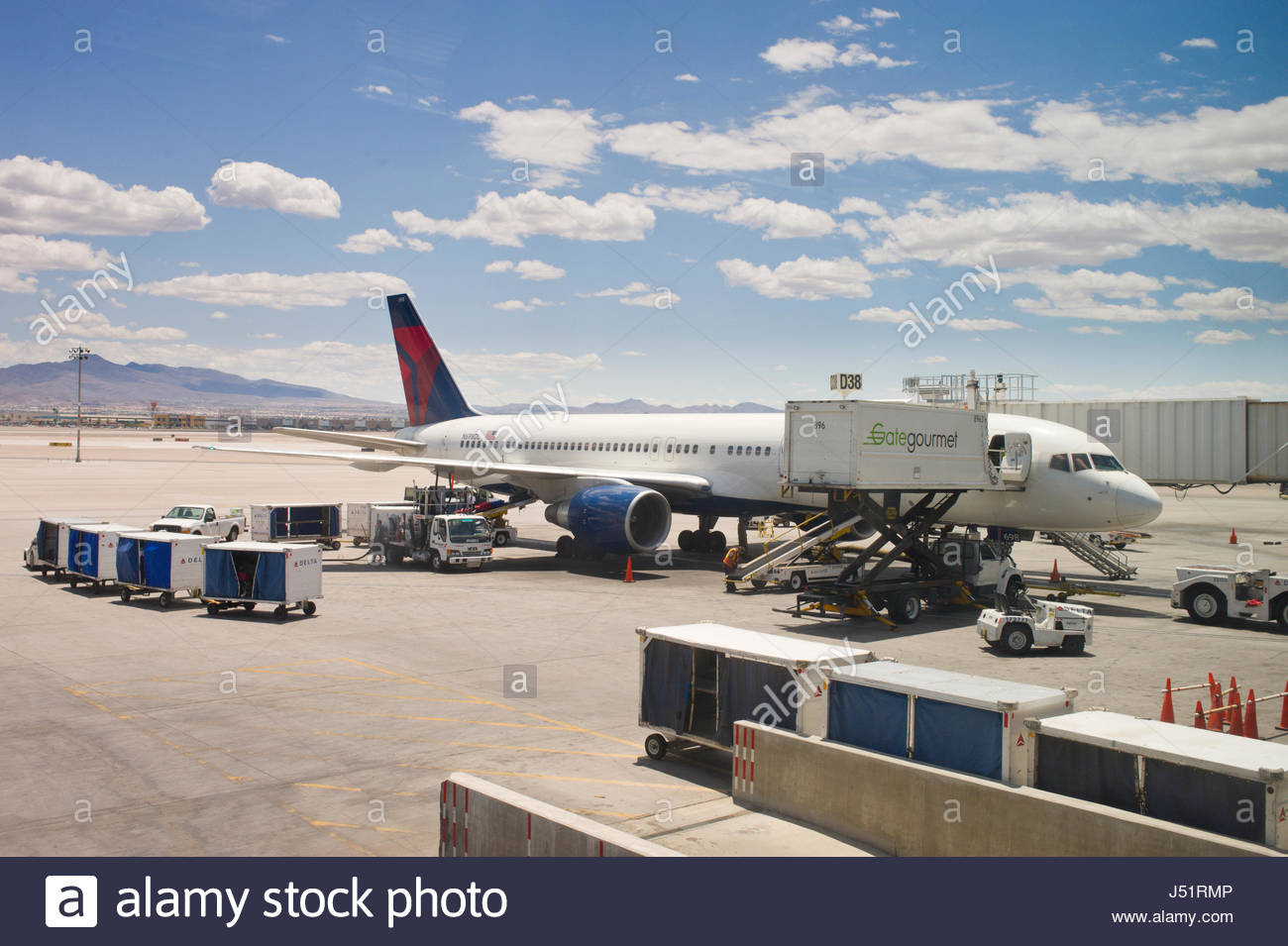 Delta Air Lines Terminal High Resolution Stock Photography and Images ...