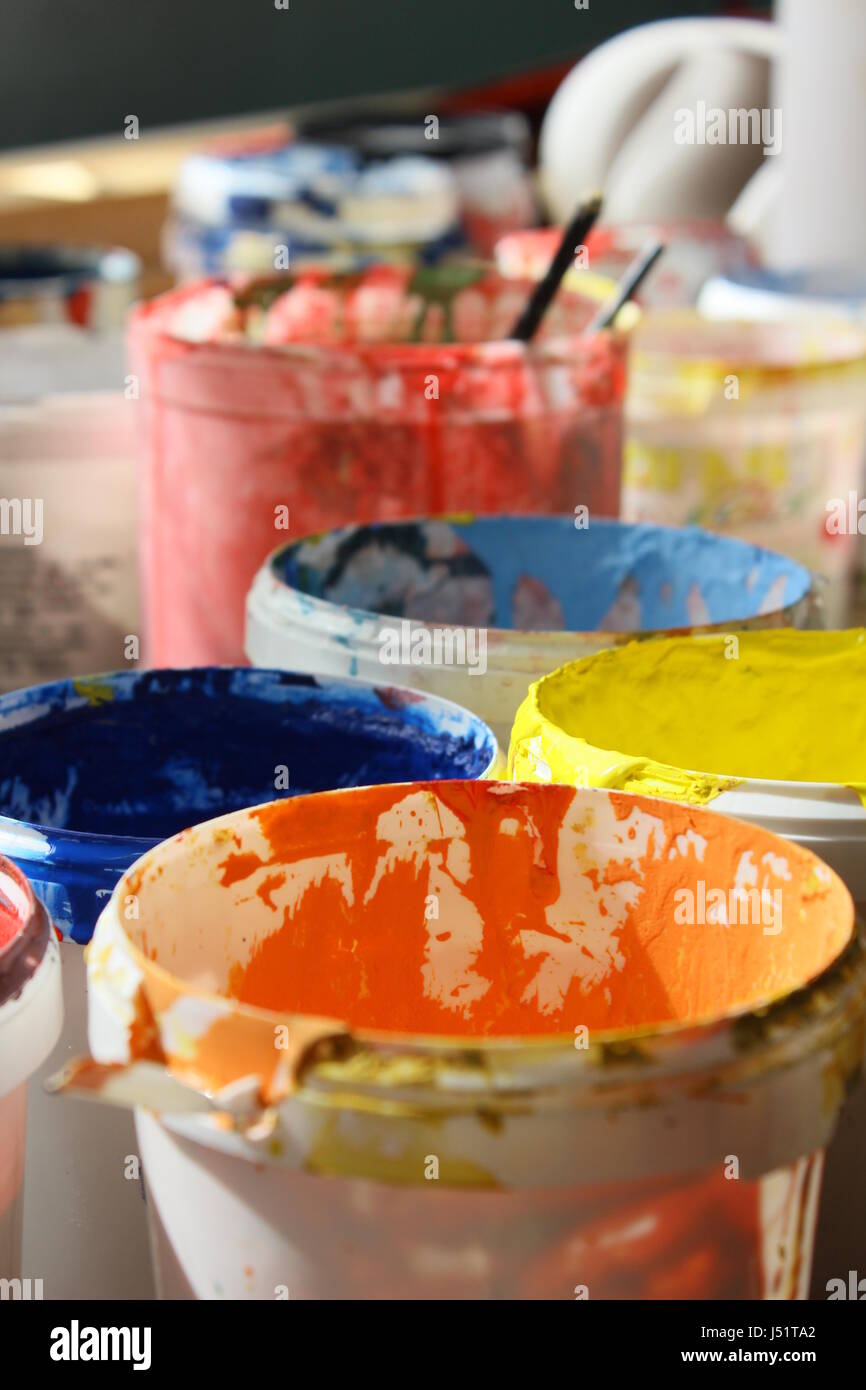 Painter buckets hi-res stock photography and images - Alamy