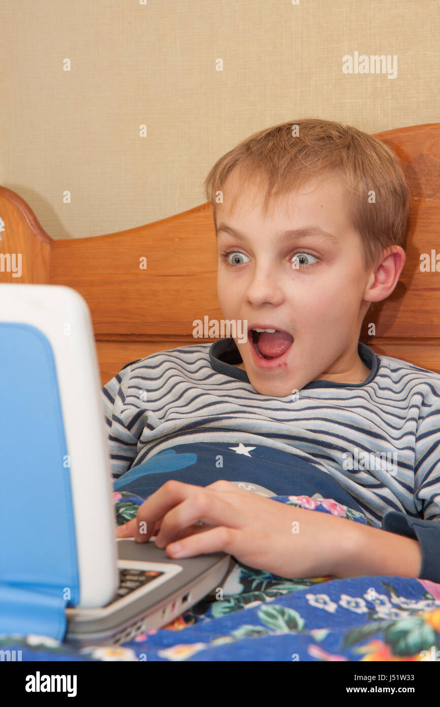 Sad boy computer hi-res stock photography and images - Alamy