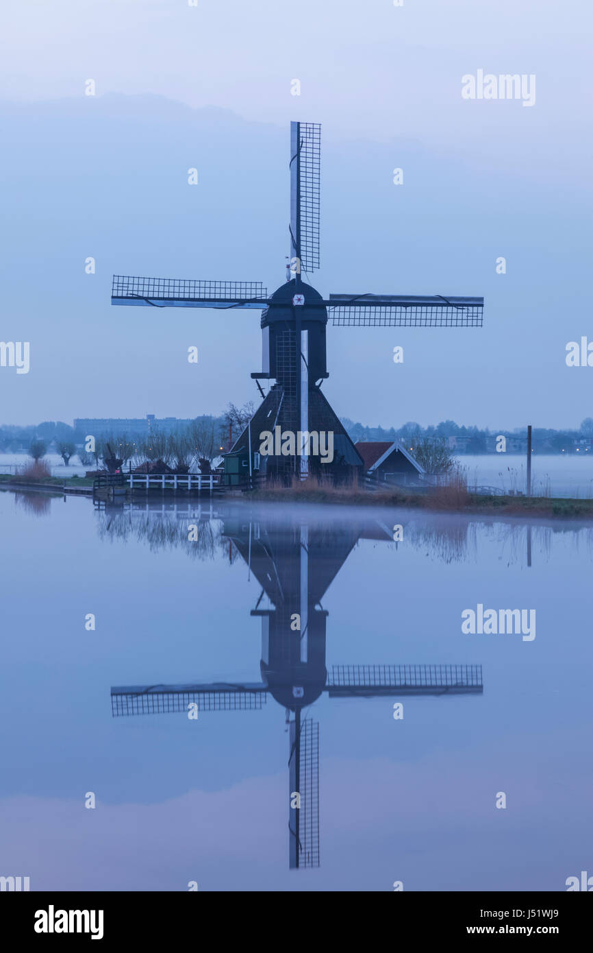 Europe, Netherlands, Alblasserdam, Kinderdijk, Windmills Stock Photo ...