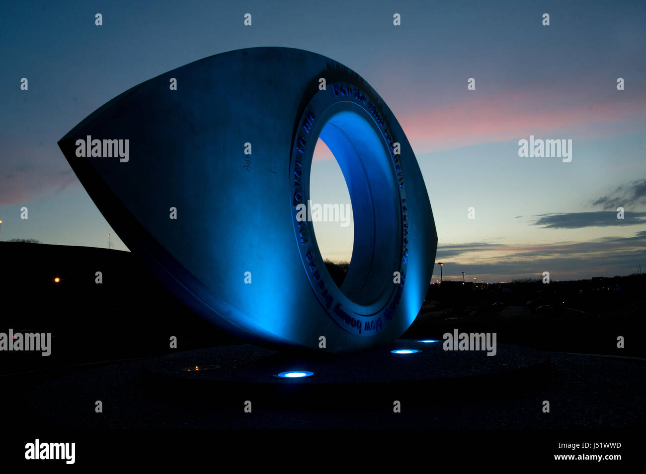 'The Eye' by sculptor Stephen Broadbent, Littlehaven promenade,South ...