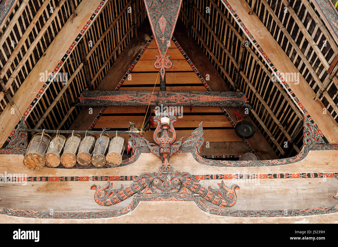 Toba batak sculpture hi-res stock photography and images - Alamy