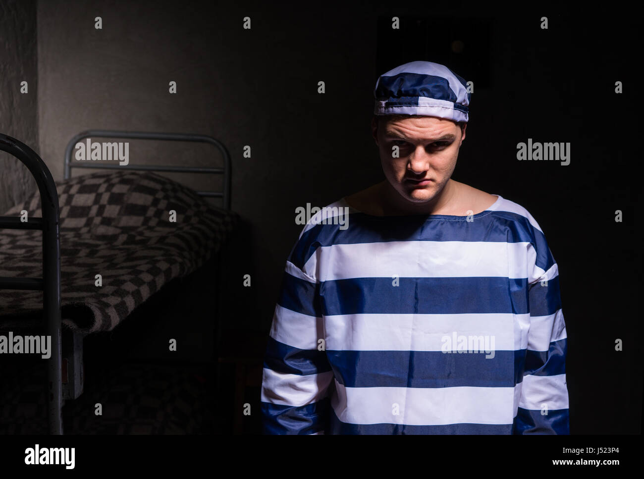 Prison uniform hi-res stock photography and images - Alamy