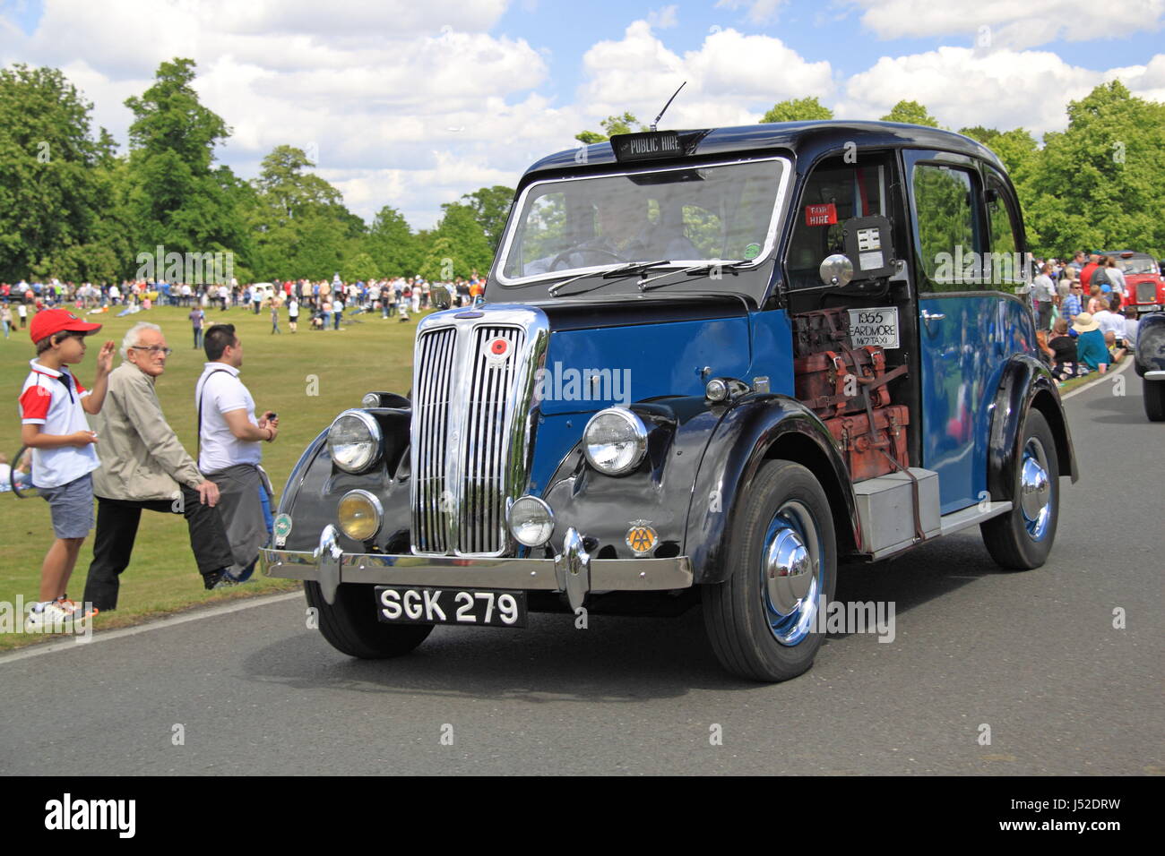 Beardmore Paramount MK7 Taxi (1955), Chestnut Sunday, 14th May 2017 ...