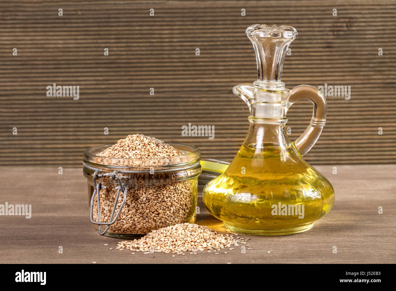 Sesame seed oil hi-res stock photography and images - Alamy