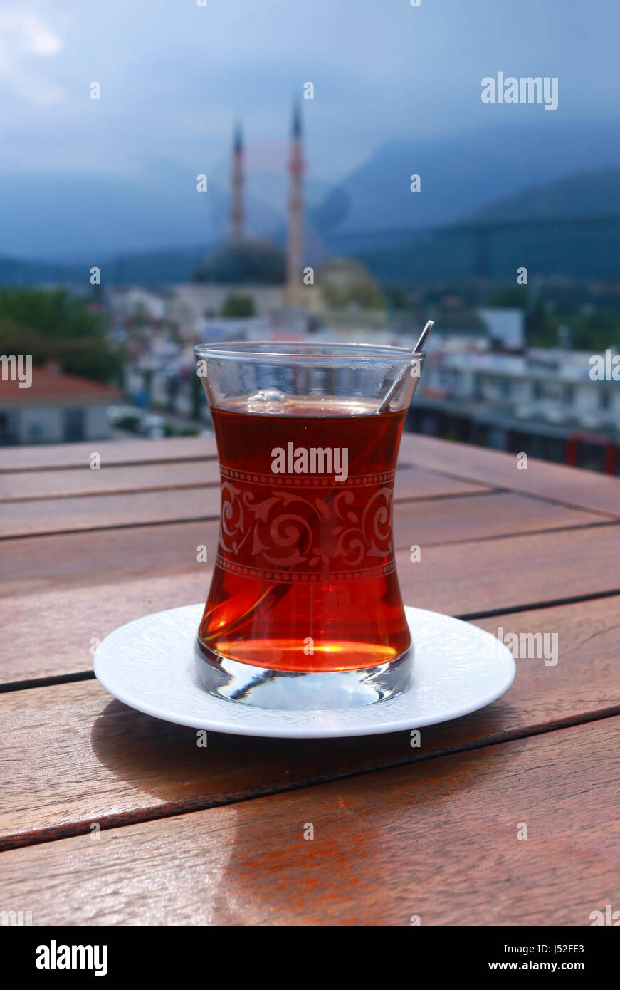 Drinking traditional Turkish tea outdoors Stock Photo - Alamy