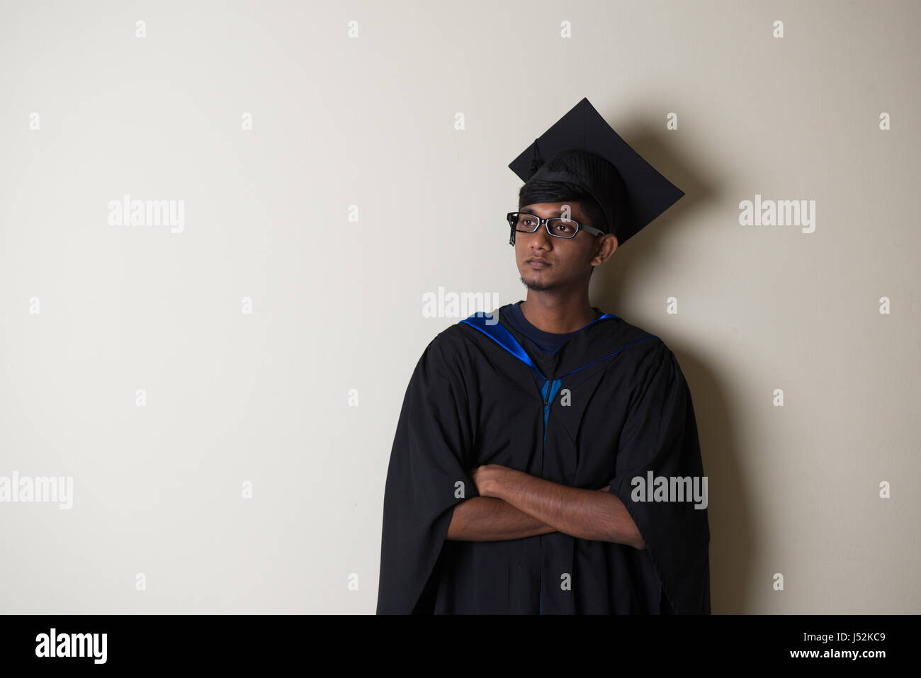 indian male graduate Stock Photo - Alamy