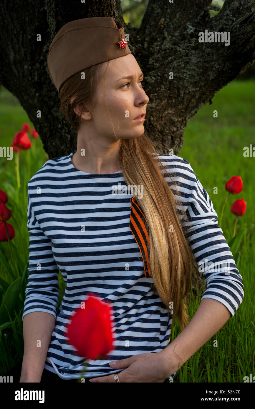 Two female soldiers of the red army hi-res stock photography and images ...