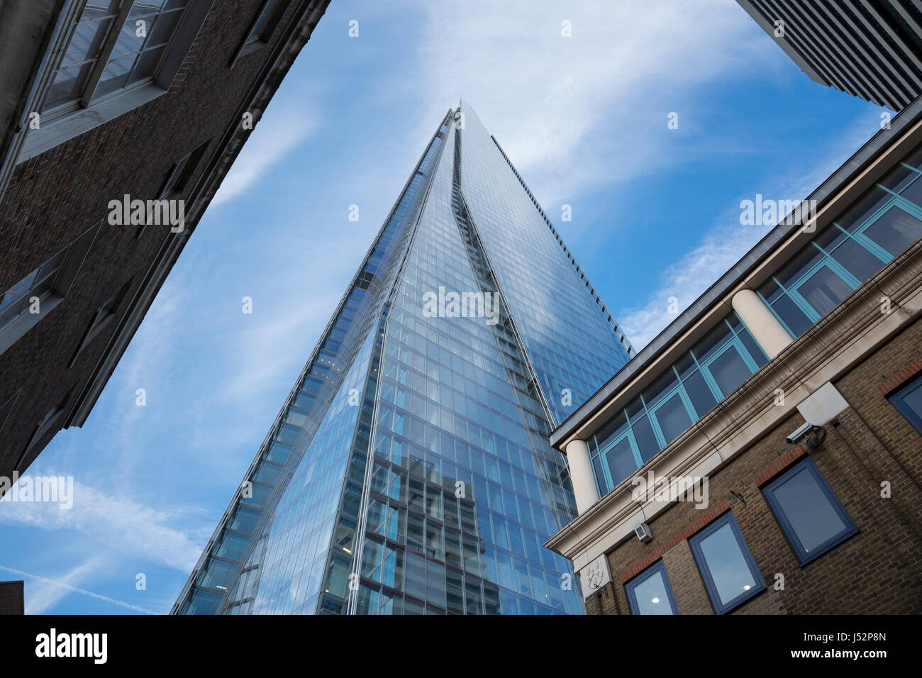 Tallest uk structure hi-res stock photography and images - Alamy