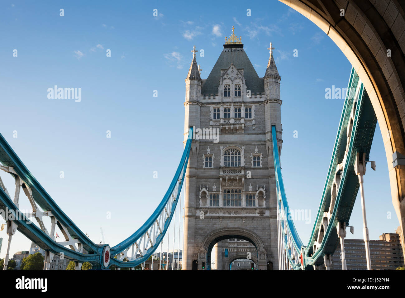 Day shot of Tower Bridge, London, England Stock Photo - Alamy