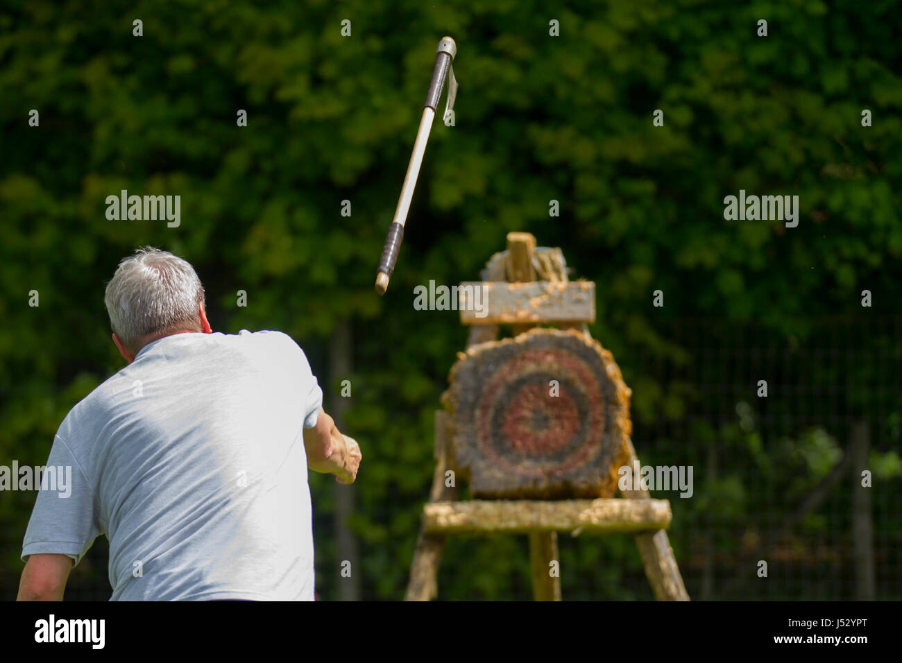 Axe throwing target hi-res stock photography and images - Alamy
