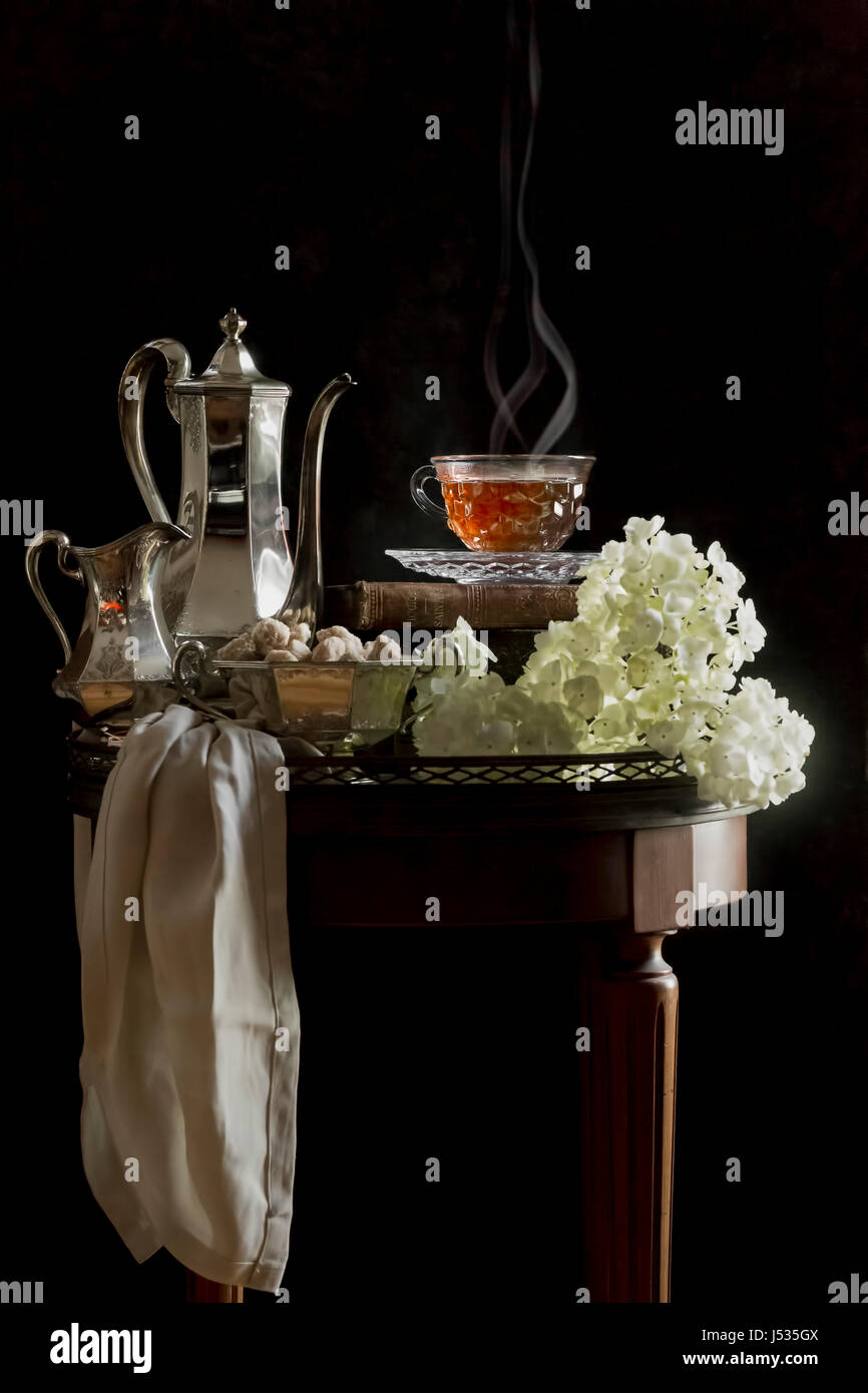 Tea service served in a traditional manner Stock Photo - Alamy