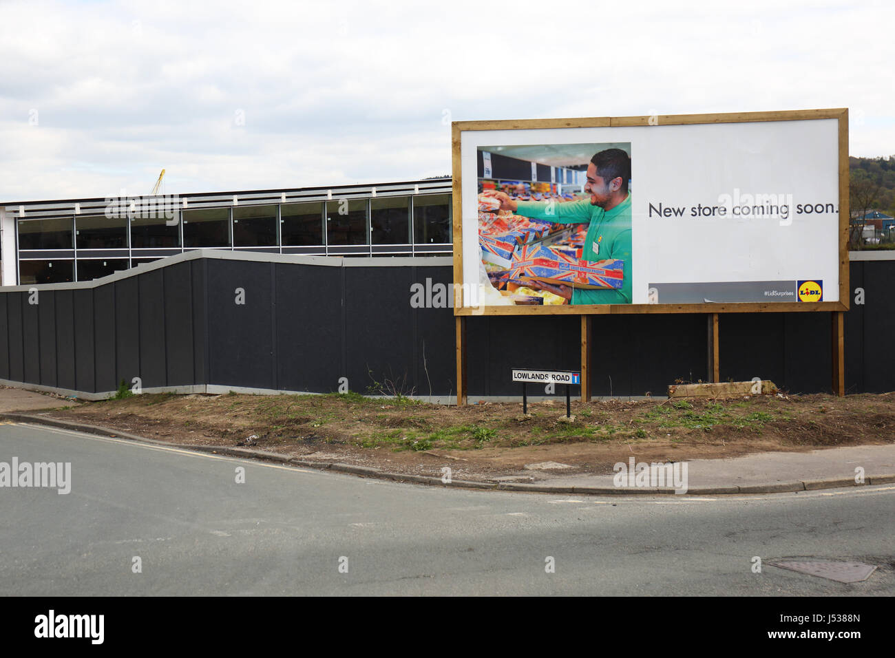 lidl store being built Stock Photo - Alamy