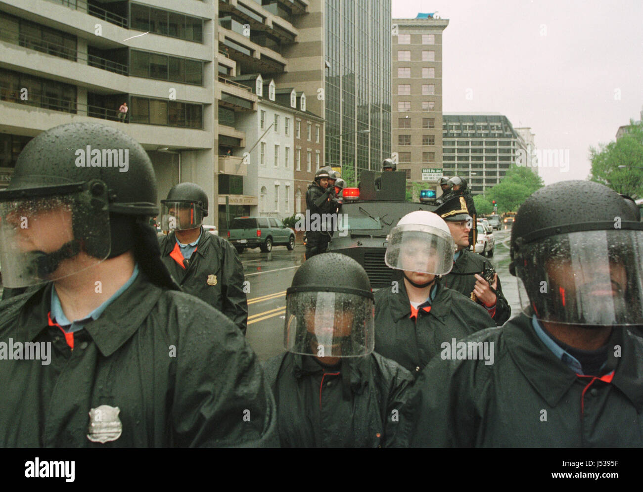 Police line DC metro police. Protesters block streets and protest ...