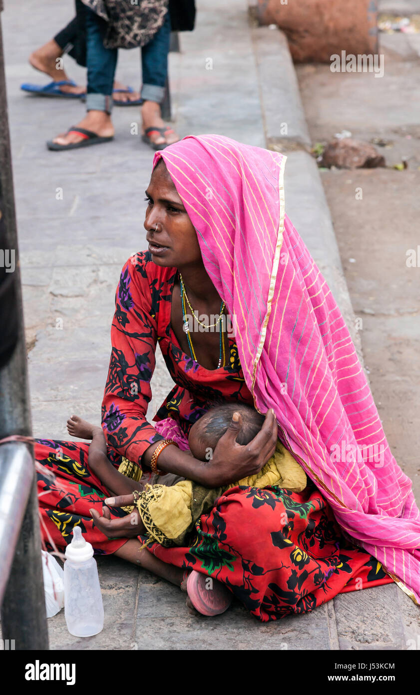 Indian begger hi-res stock photography and images - Alamy