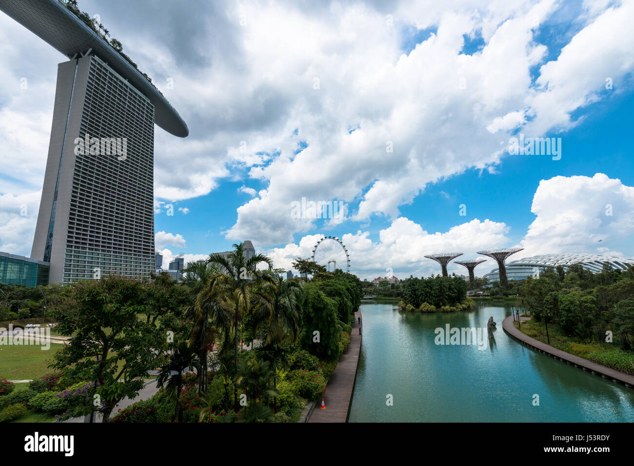 The incredible and modern Marina Bay Hotel Stock Photo - Alamy