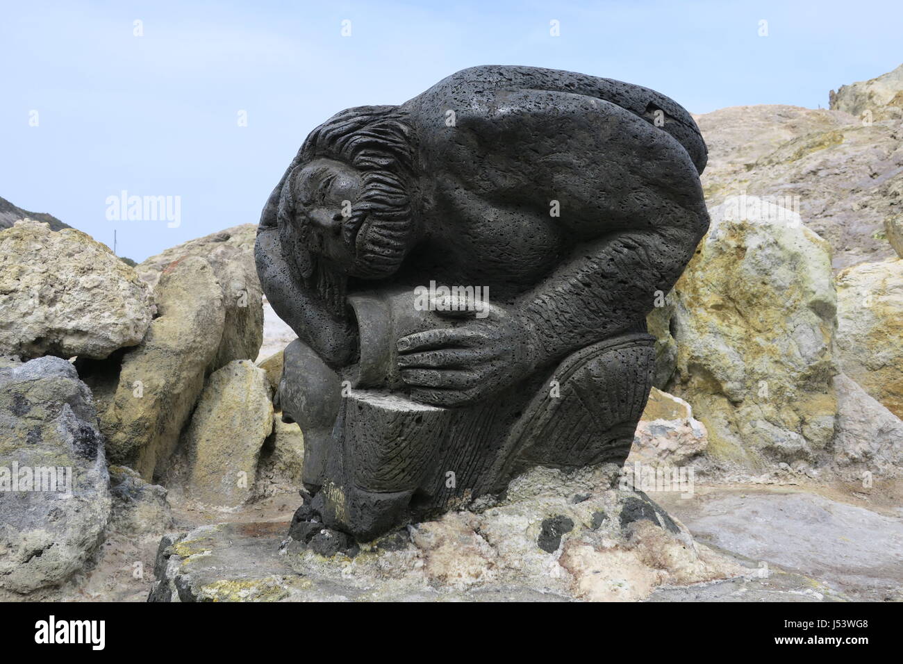 Vulcano statue hi-res stock photography and images - Alamy