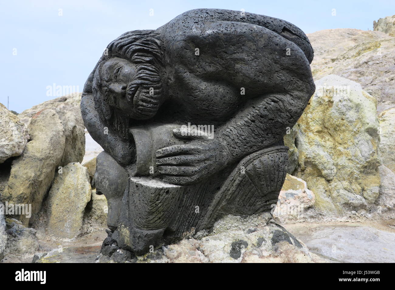 Vulcano statue hi-res stock photography and images - Alamy