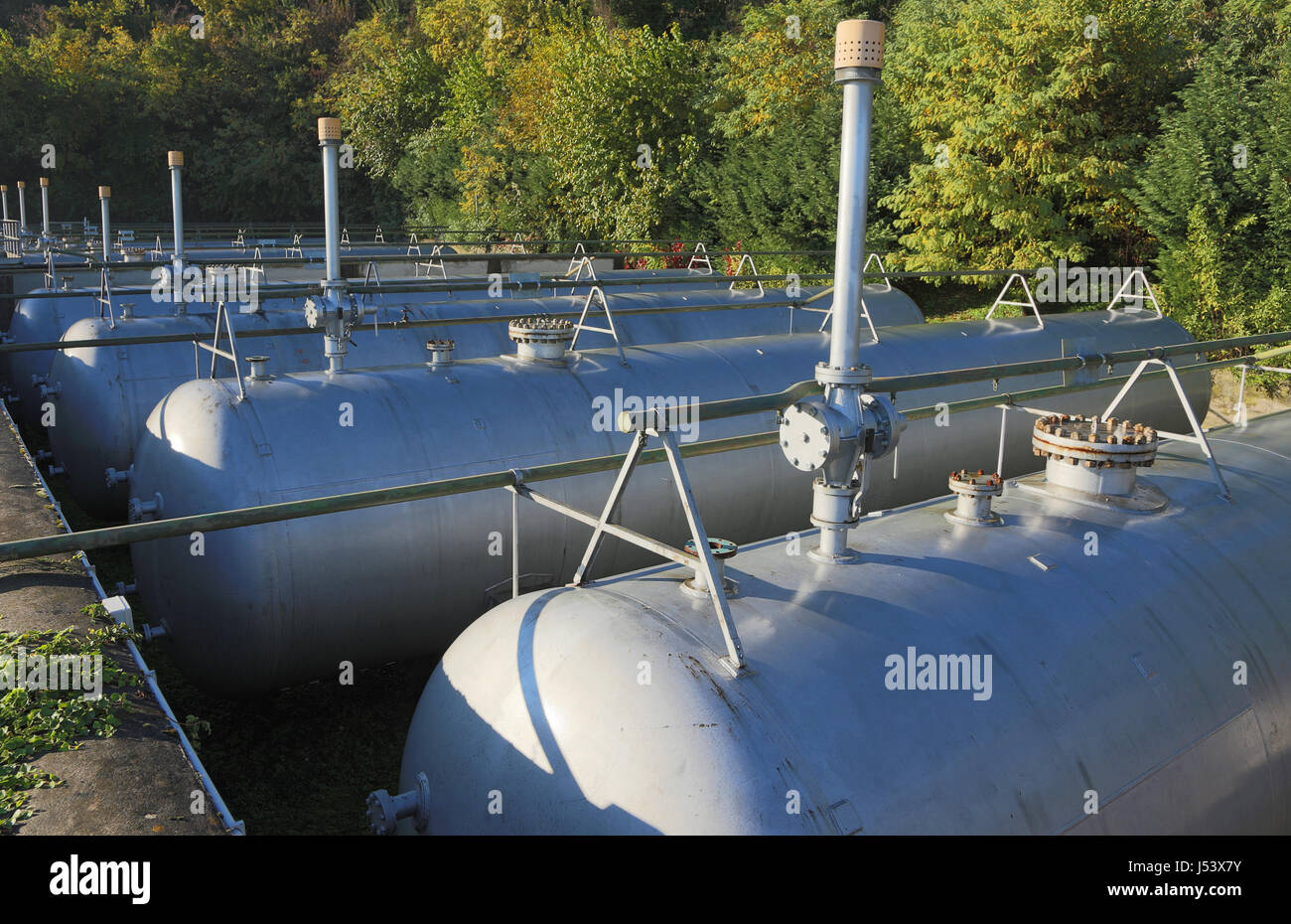 Industrial gas storage facilities Stock Photo - Alamy