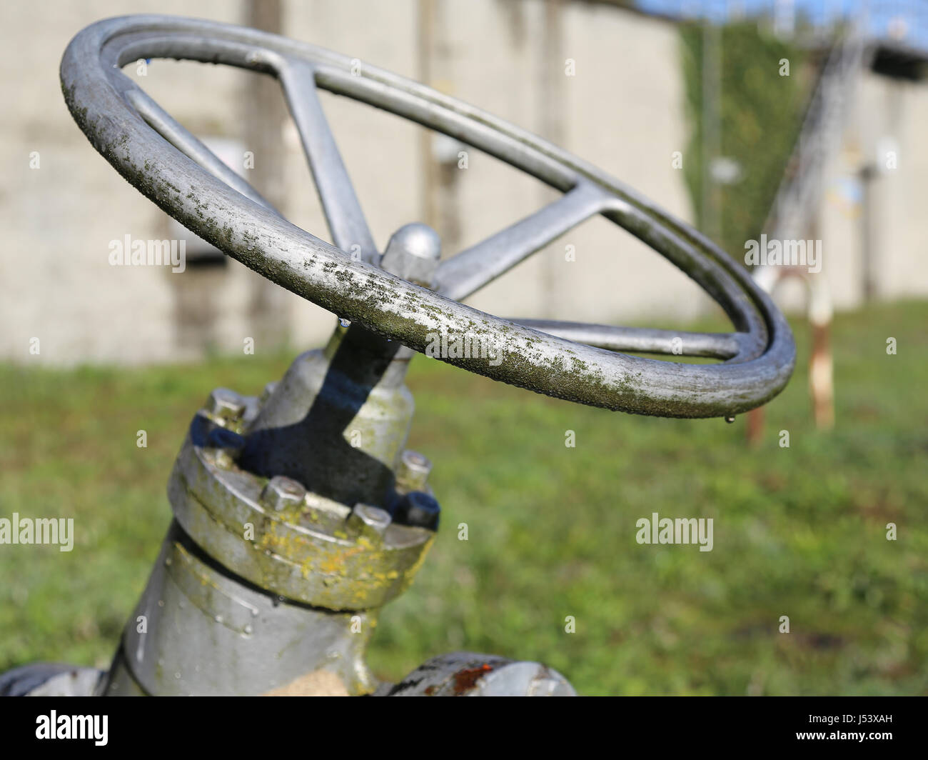 Valve closure hi-res stock photography and images - Alamy