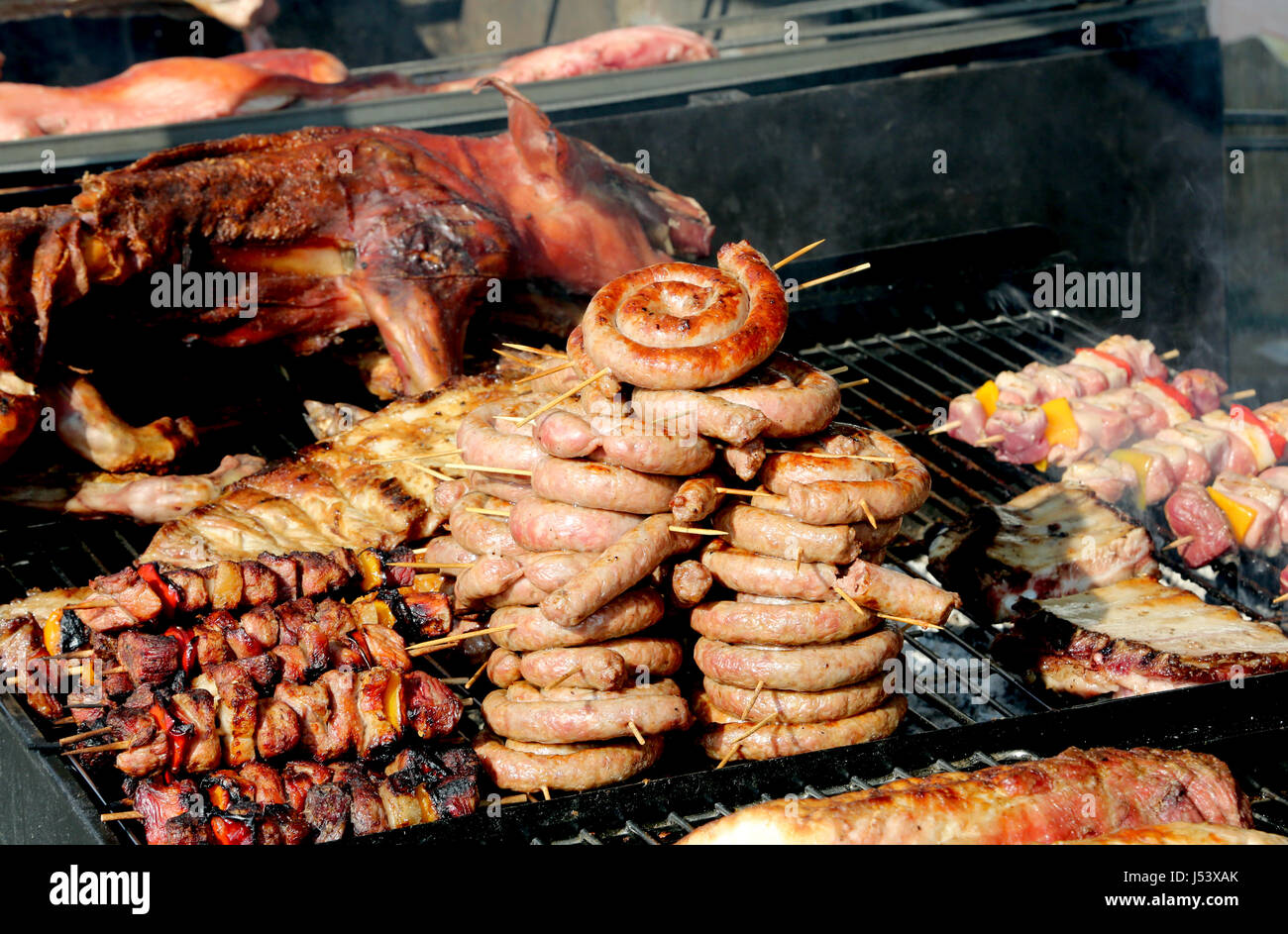 Huge pile of fast food hi-res stock photography and images - Alamy