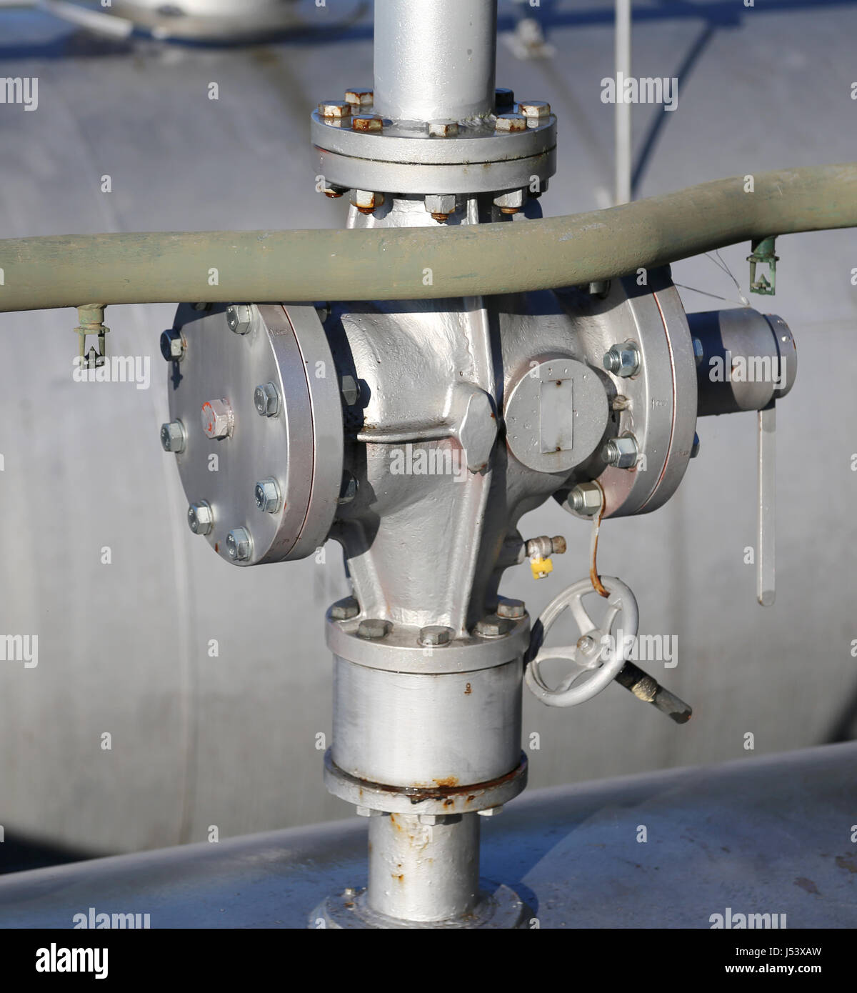 valve for the closure of the distribution of methane gas in the ...