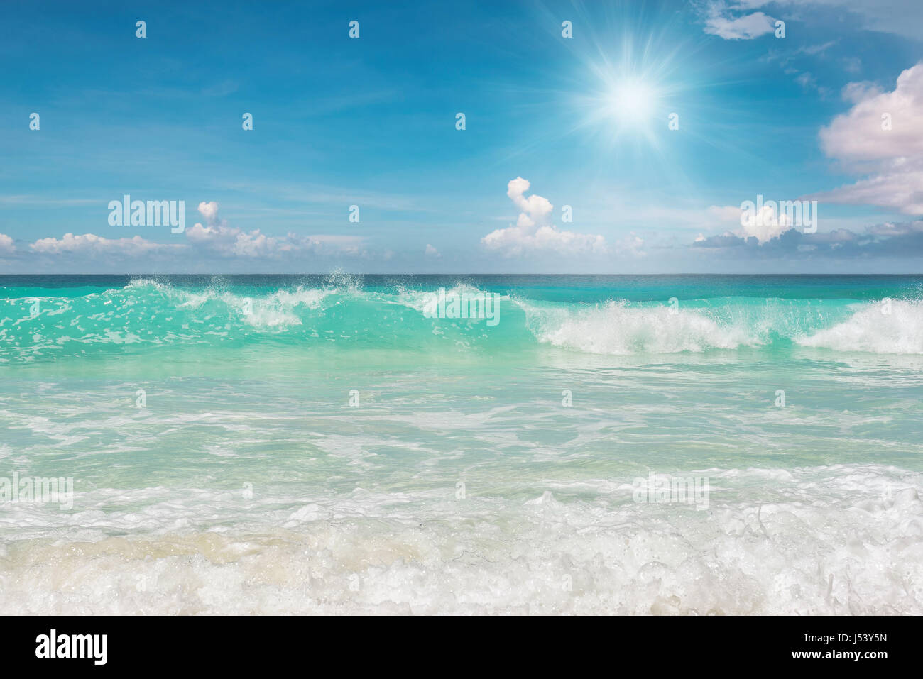 Wave ocean sunrise hi-res stock photography and images - Alamy