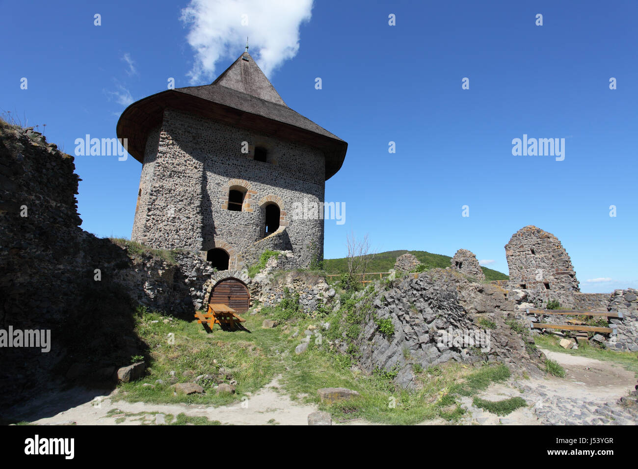 Ruin of Castle Somoska, Slovakia Stock Photo - Alamy