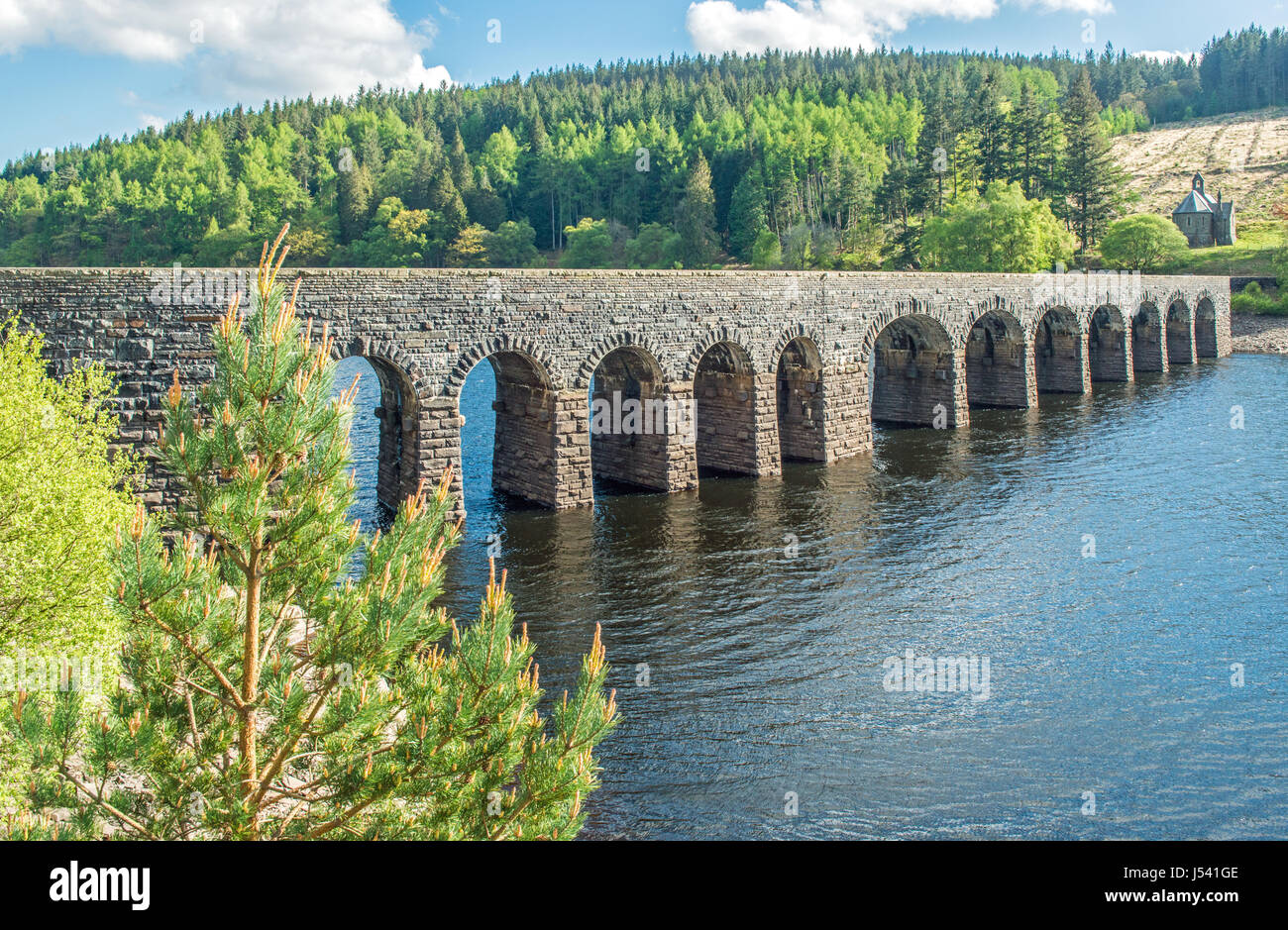 The Garreg Ddu Dam between Caban Coch and Garreg Ddu Reservoirs Elan ...