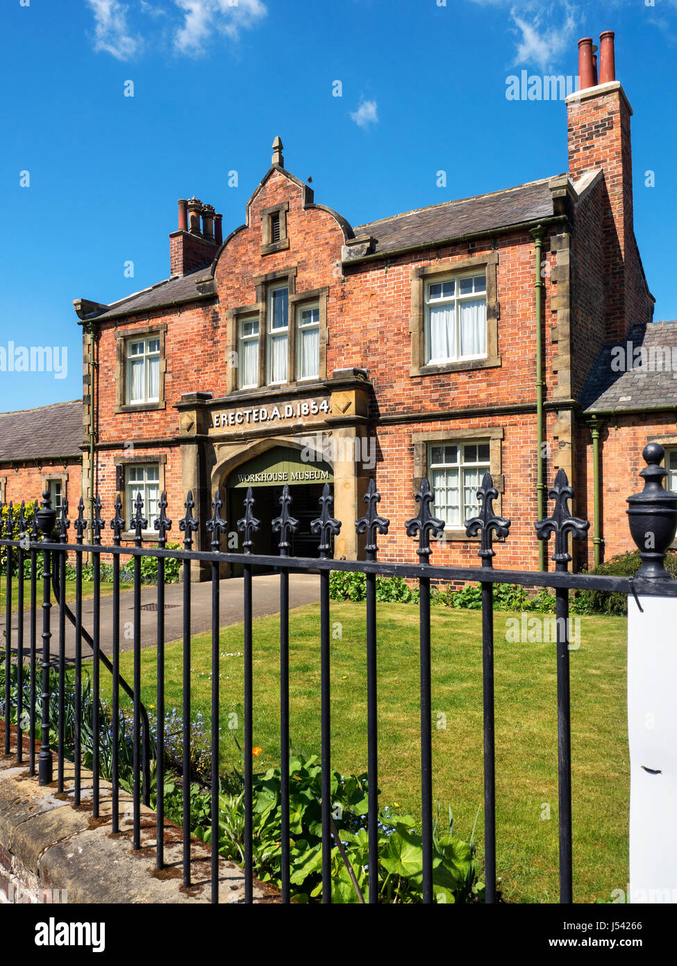 Victorian Workhouse Stock Photos & Victorian Workhouse Stock Images - Alamy