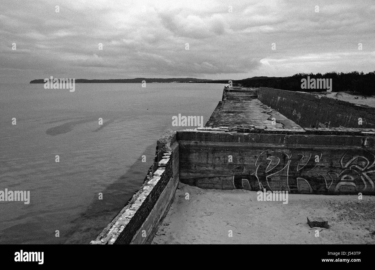 water baltic sea salt water sea ocean expiration ruin coast reprove ...