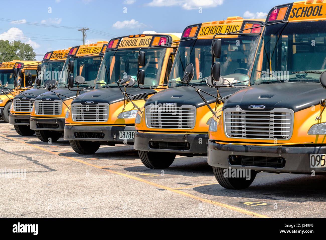 Rural school buses hi-res stock photography and images - Alamy