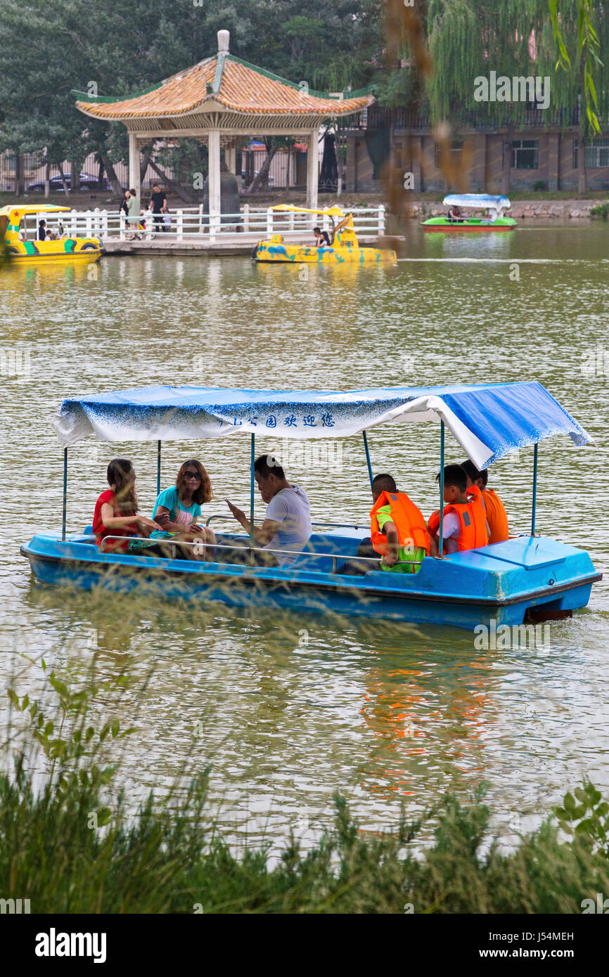 Boating lake at Zhongshan Park, Yinchuan, Ningxia, China Stock Photo ...
