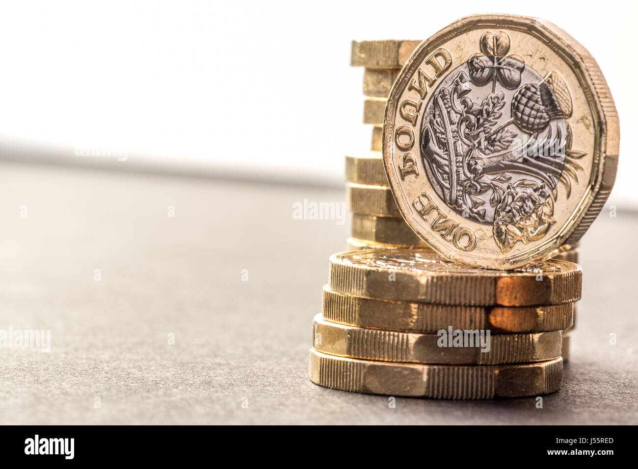Sterling exchange rate graph hi-res stock photography and images - Alamy