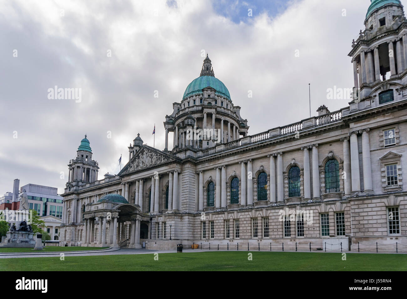 Exterior view of the famous Belfast City Hall, Northern Ireland Stock ...