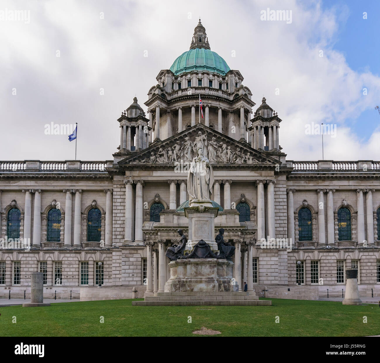 Exterior view of the famous Belfast City Hall, Northern Ireland Stock ...