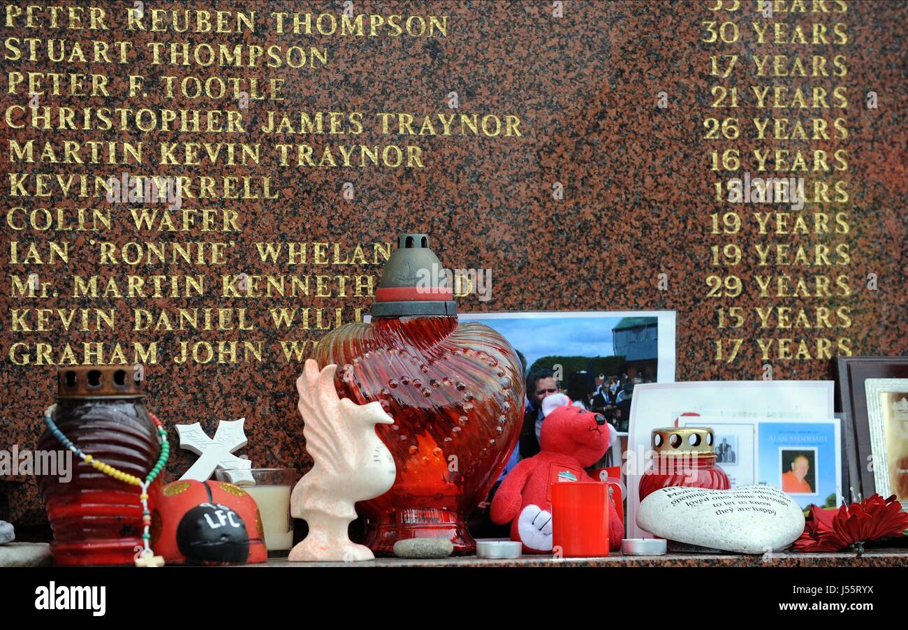Hillsborough memorial anfield liverpool fc hi-res stock photography and ...