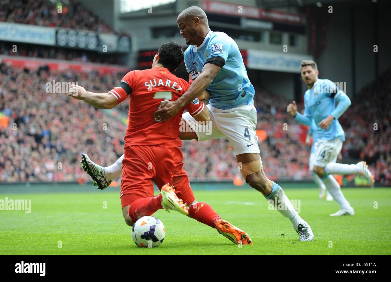 LUIS SUAREZ & VINCENT KOMPANY LIVERPOOL FC V MANCHESTER CITY ANFIELD ...