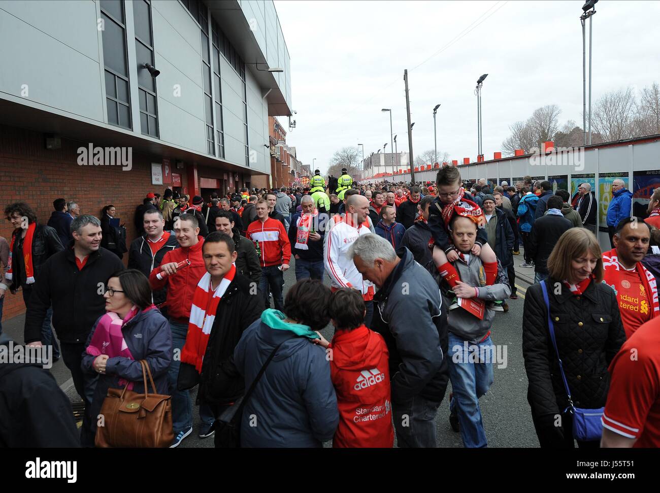 Football fans arriving anfield hi-res stock photography and images - Alamy