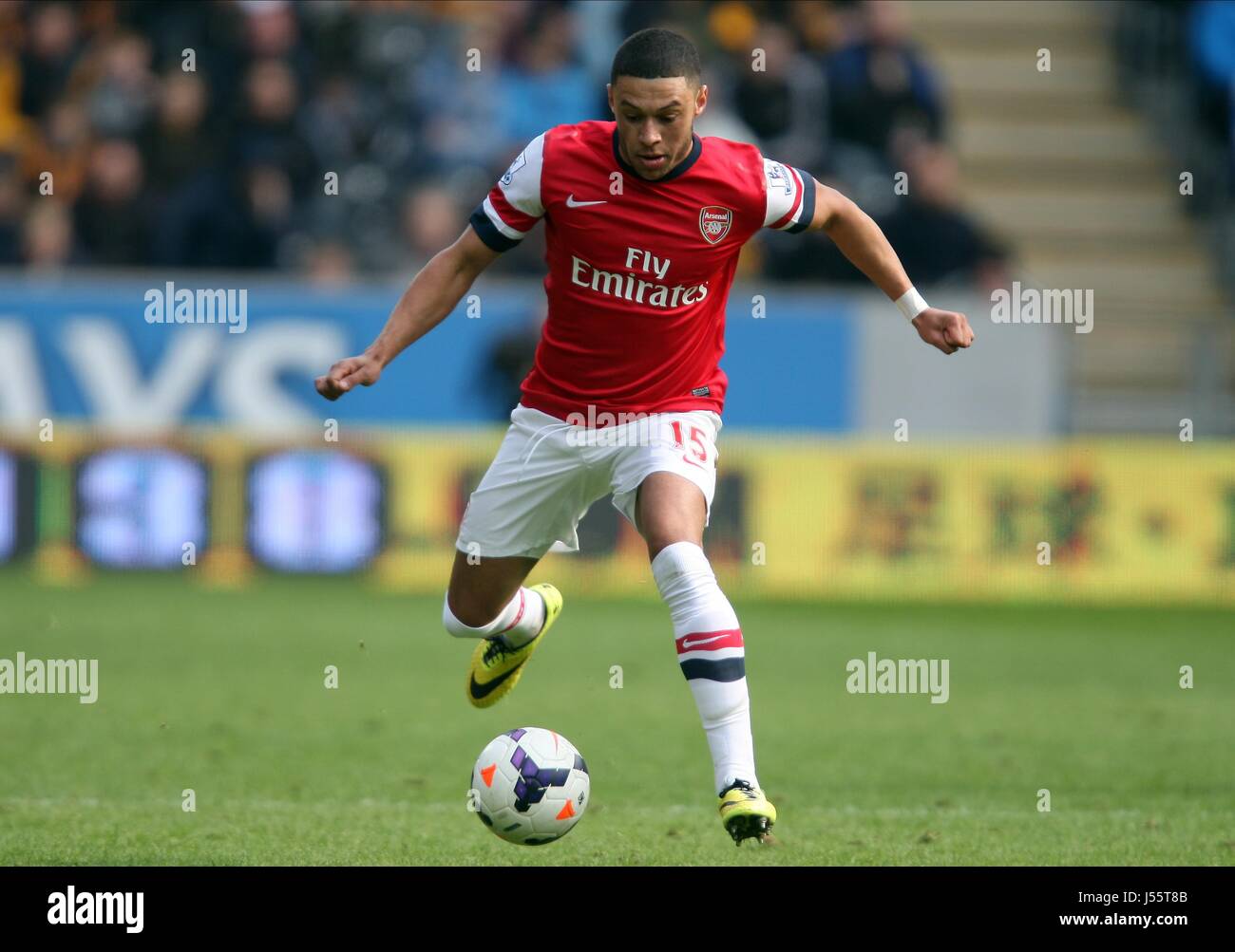 ALEX OXLADE-CHAMBERLAIN ARSENAL FC ARSENAL FC KC STADIUM HULL ENGLAND ...