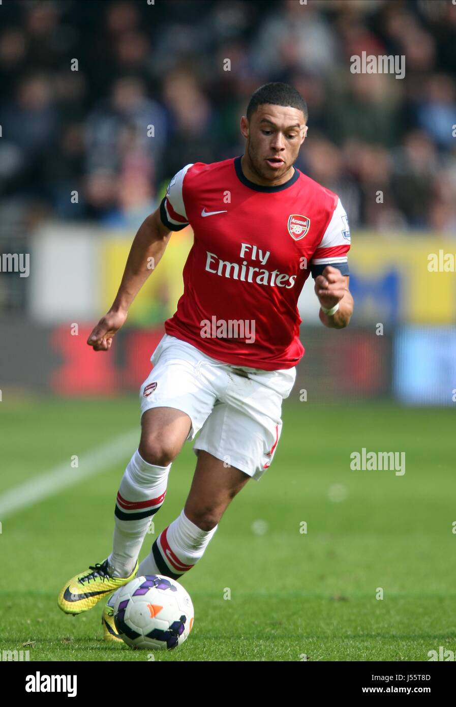 ALEX OXLADE-CHAMBERLAIN ARSENAL FC ARSENAL FC KC STADIUM HULL ENGLAND ...