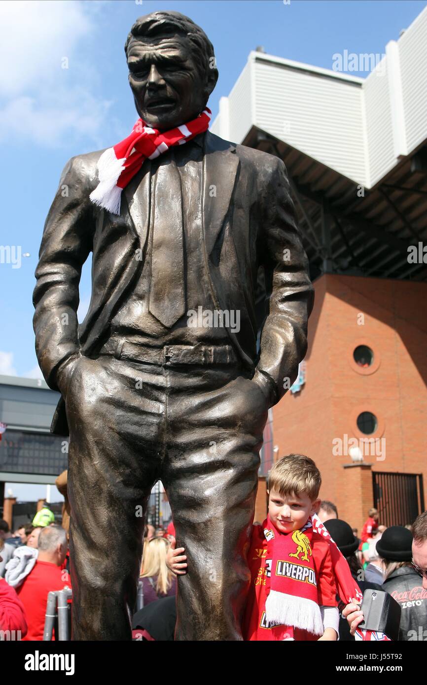 PADDY POWER STATUE OF DAVID MO LIVERPOOL V CHELSEA ANFIELD LIVERPOOL ...